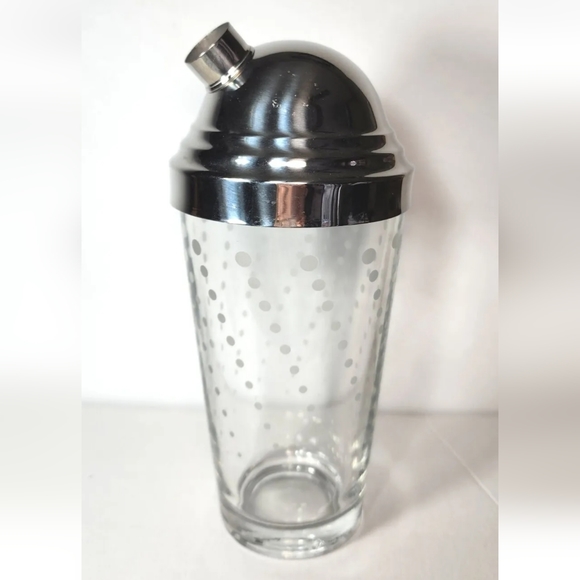 Libbey | Kitchen | Vintage Glass Cocktail Drink Shaker Libbey Etched ...